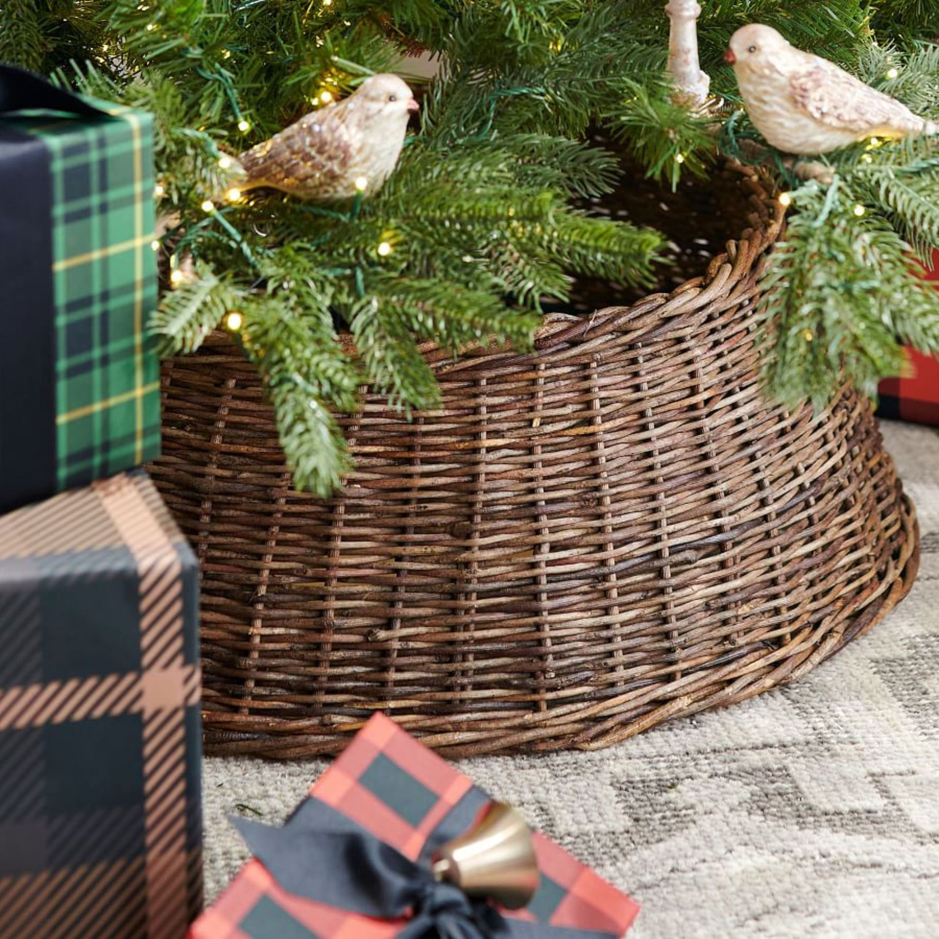 The Pottery Barn holiday collection revitalizes old classics | Homes ...