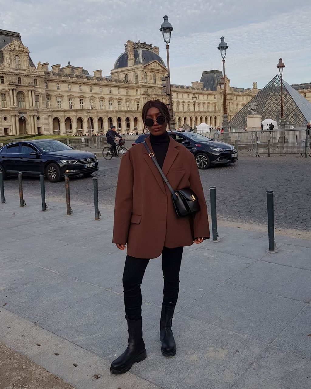 7 Classic French Fashion Outfits Parisians Wear on Repeat | Who What ...