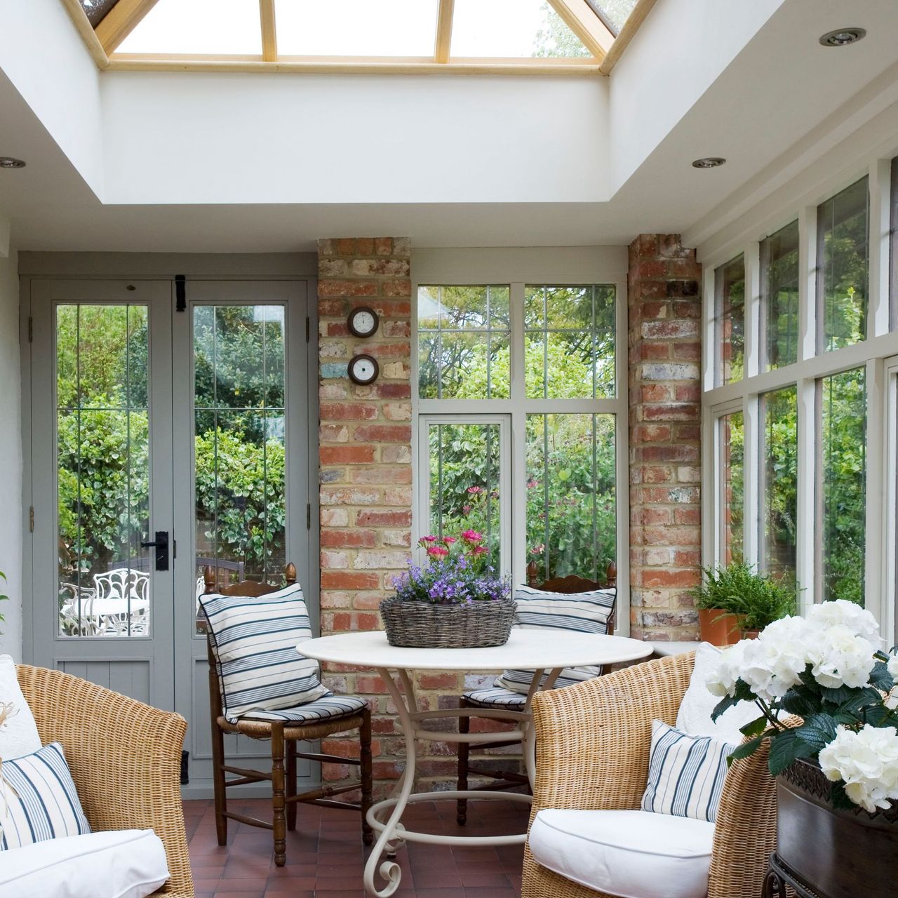 What’s the difference between a conservatory and orangery? | Ideal Home