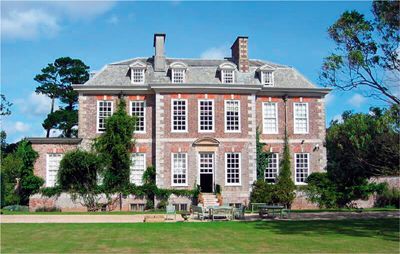 The 12 best family houses in England | Country Life