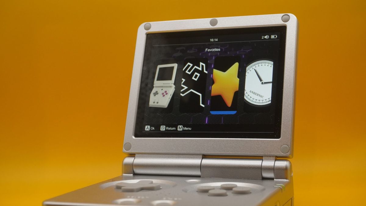 Anbernic RG35XXSP Review: "A great Game Boy Advance SP handheld homage ...