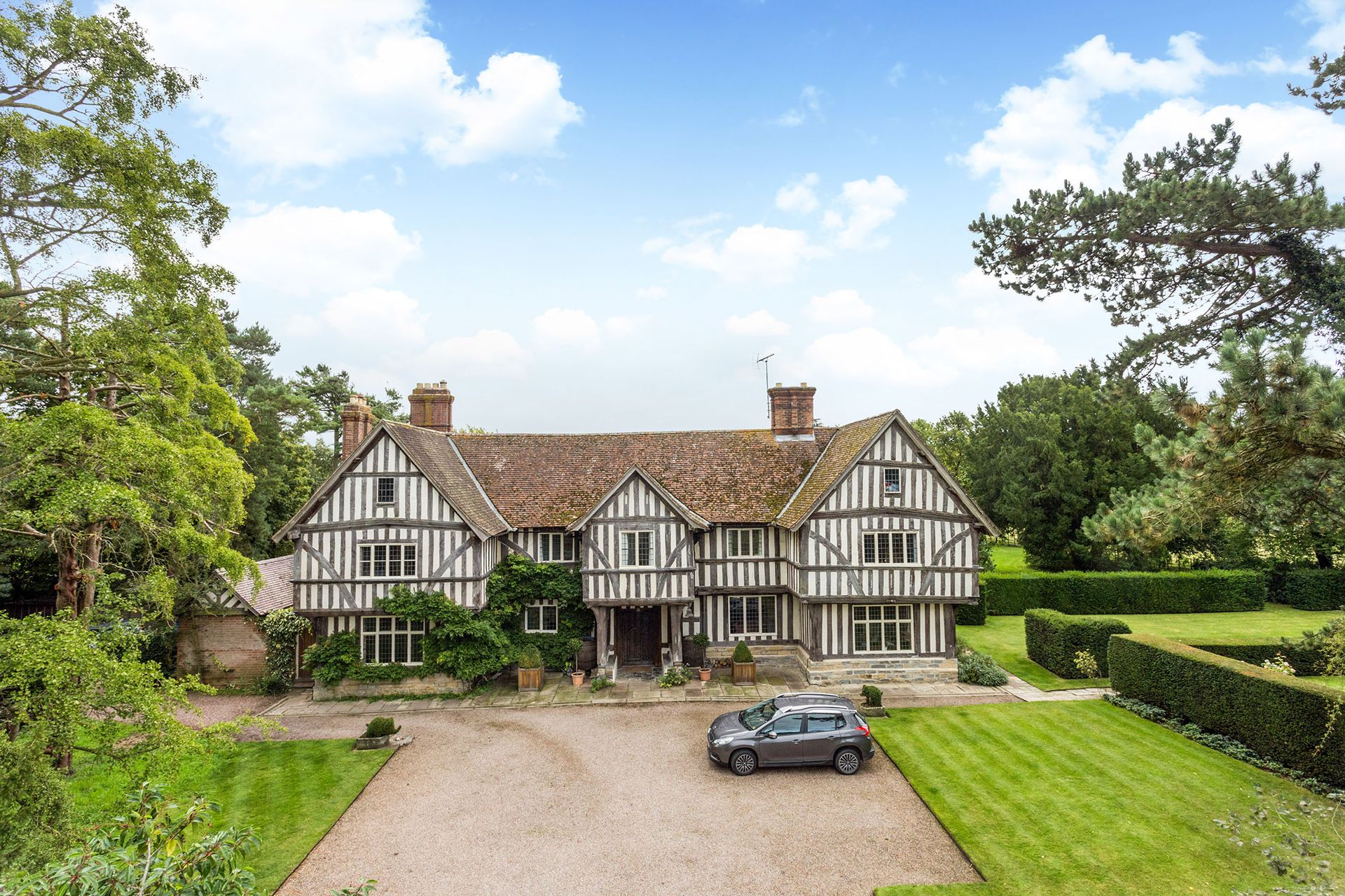 A Gloucestershire home with huge character, stables and 800 years of ...