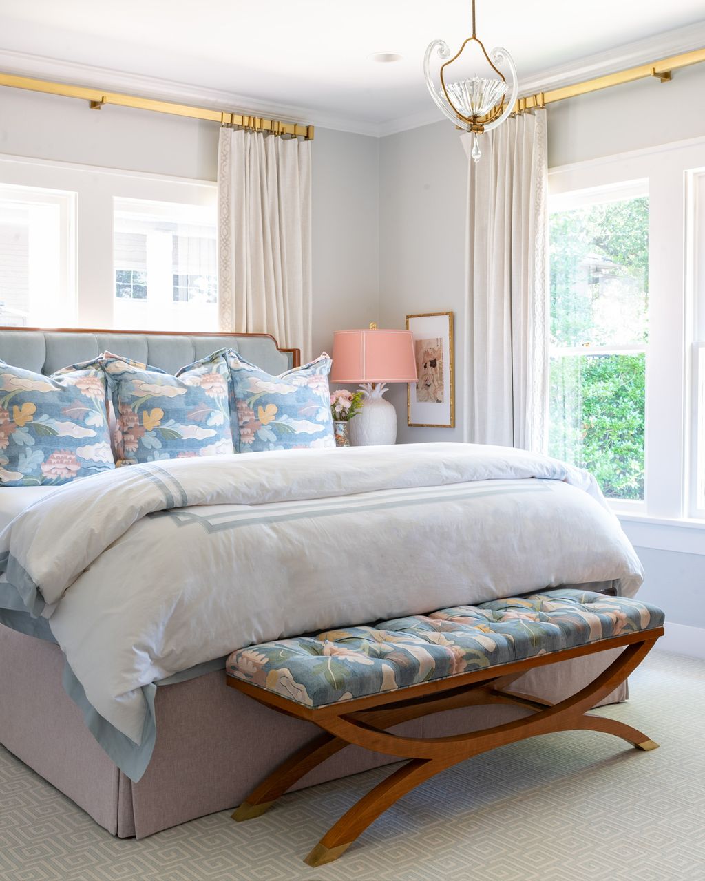 How to style a bed in front of a window | Homes and Gardens