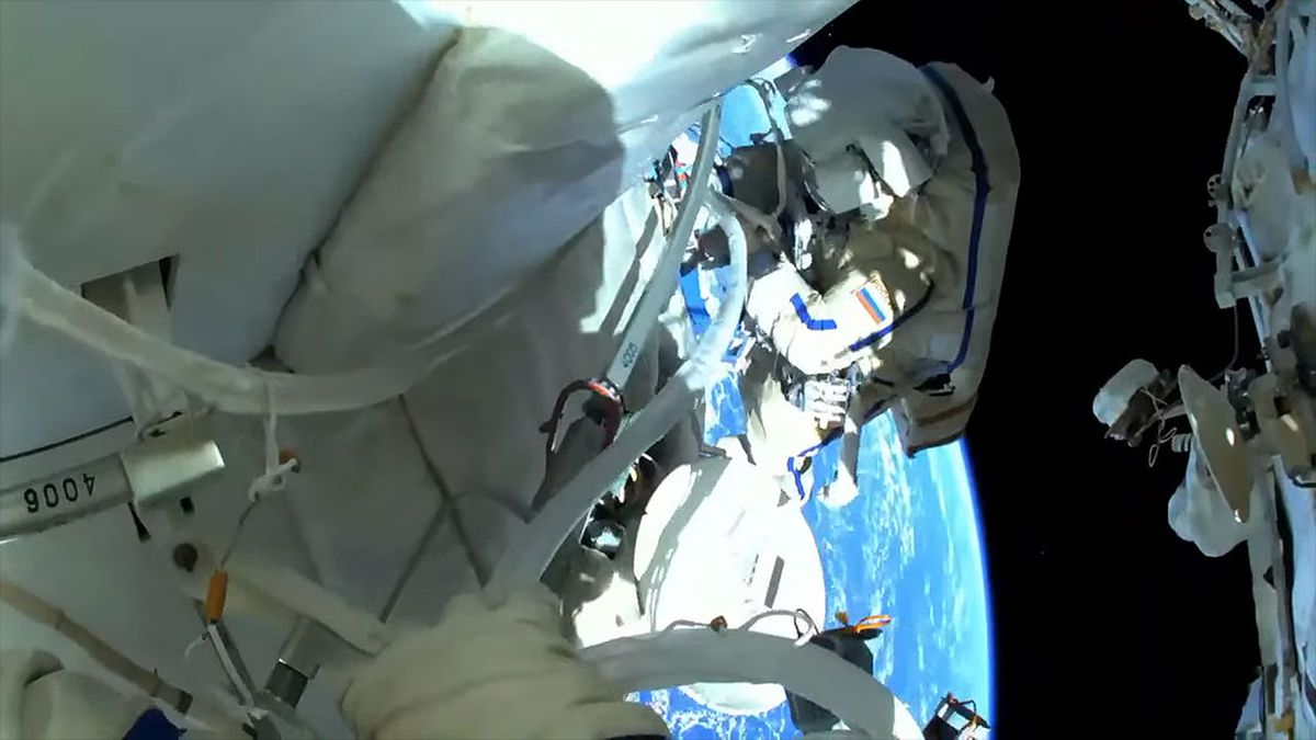 Cosmonauts outfit new science module on 50th planned Russian spacewalk ...