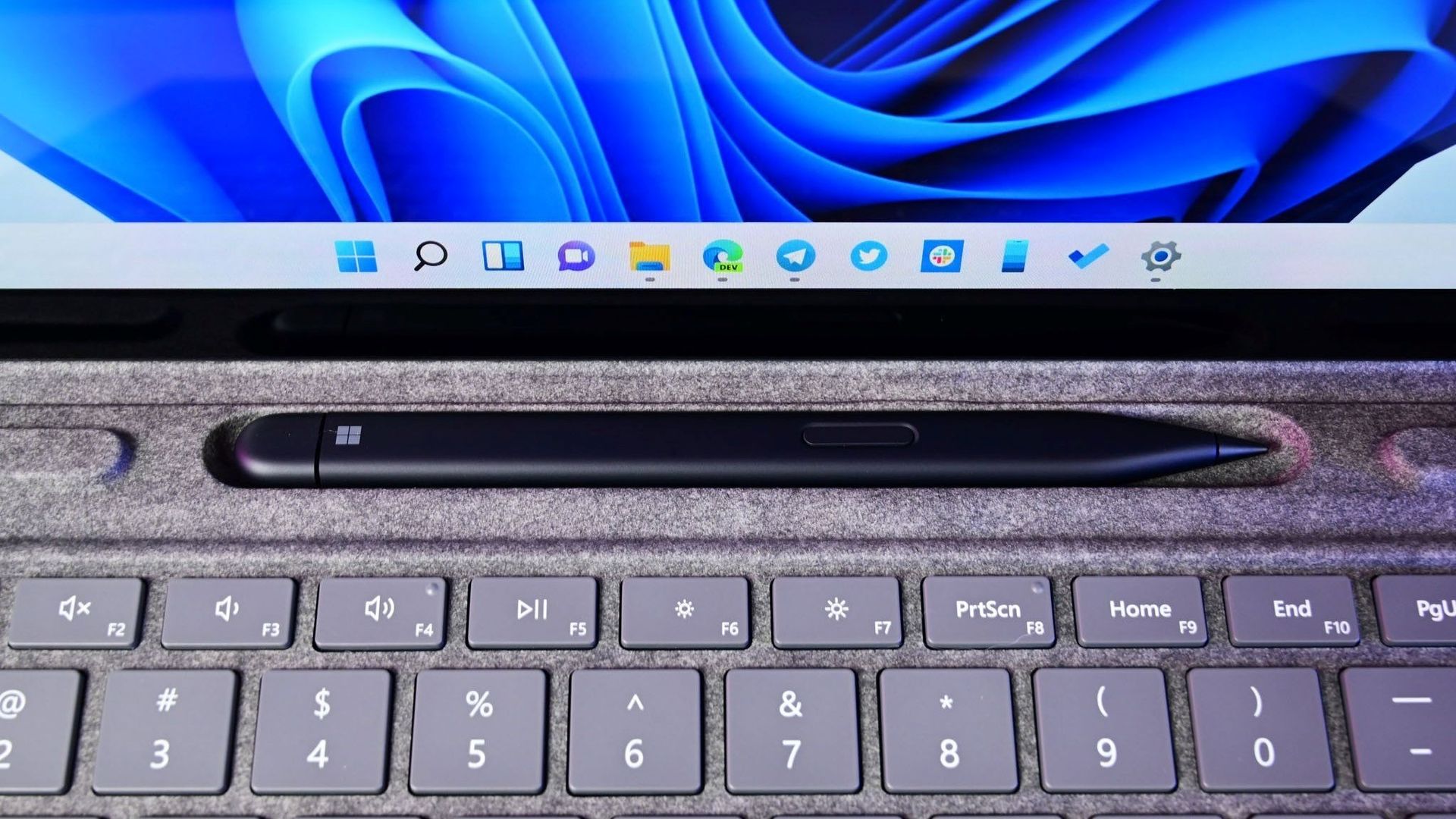 Snag a discounted Surface Slim Pen 2 for your new Surface Pro 9 or ...