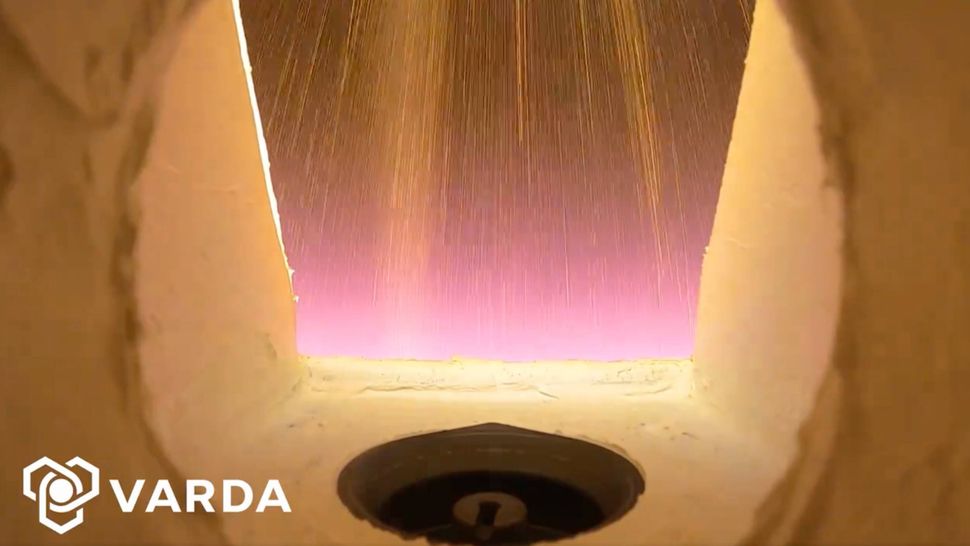 Watch this private Varda Space capsule's blistering return to Earth in ...