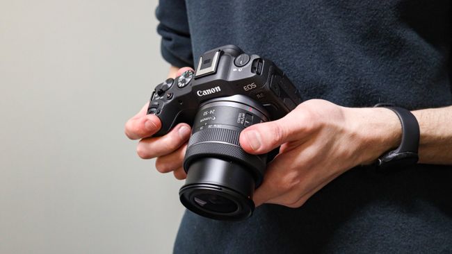 Canon R8 vs RP: the new EOS R8 or old EOS RP which is best for you ...