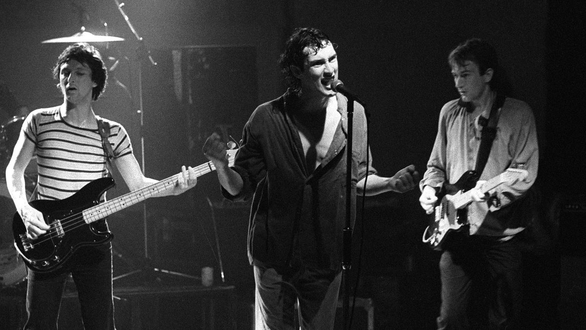 Dave Allen, Gang of Four bassist, dies aged 69 | Guitar World
