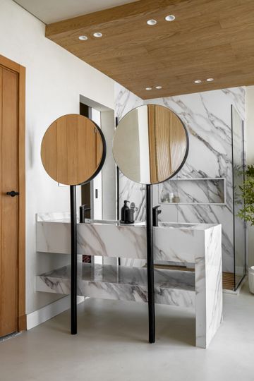 The freestanding basins trend frees up your bathroom floor | Livingetc