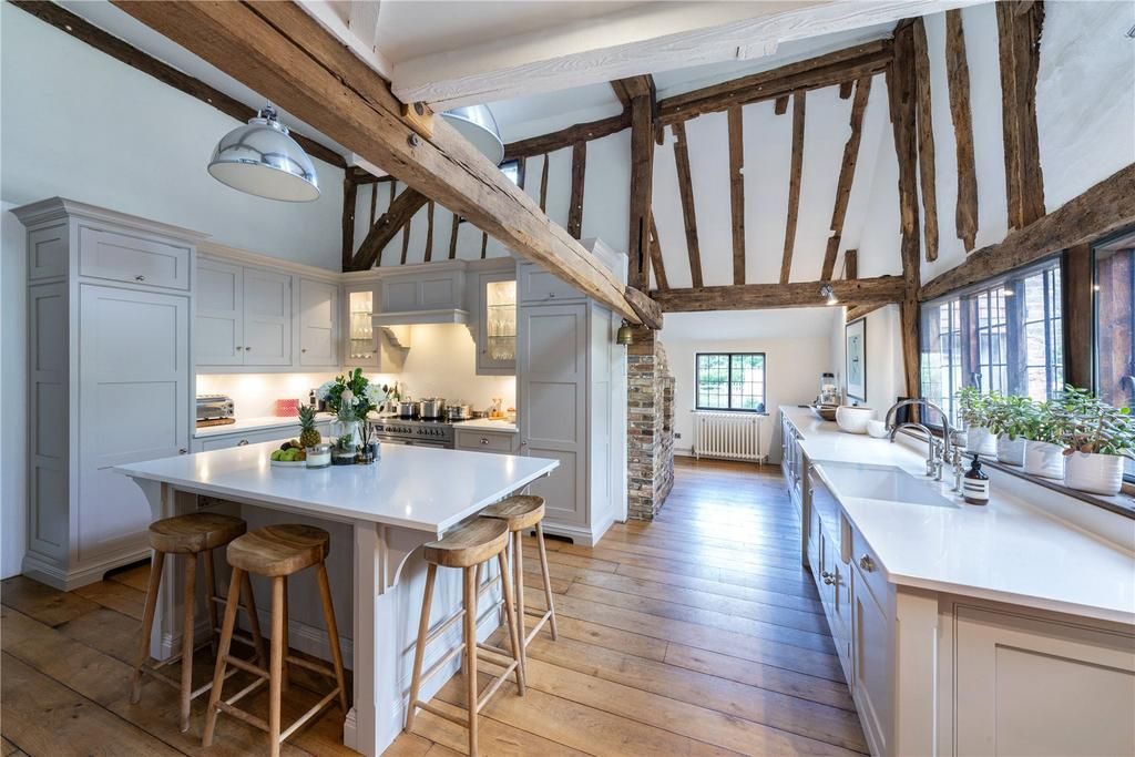 Beams, flagstone floors and leaded windows in a glorious old manor ...