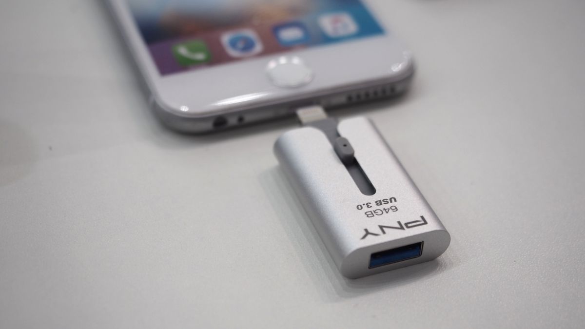 The best accessories from MWC 2017 to amp up your current smartphone ...