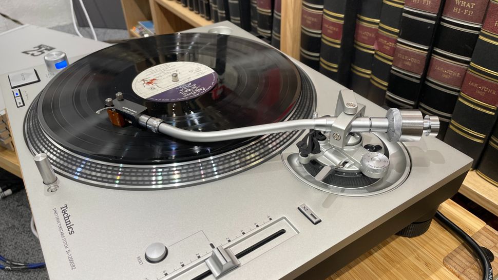 Technics SL-1200GR2 review: a turntable with terrific build quality ...