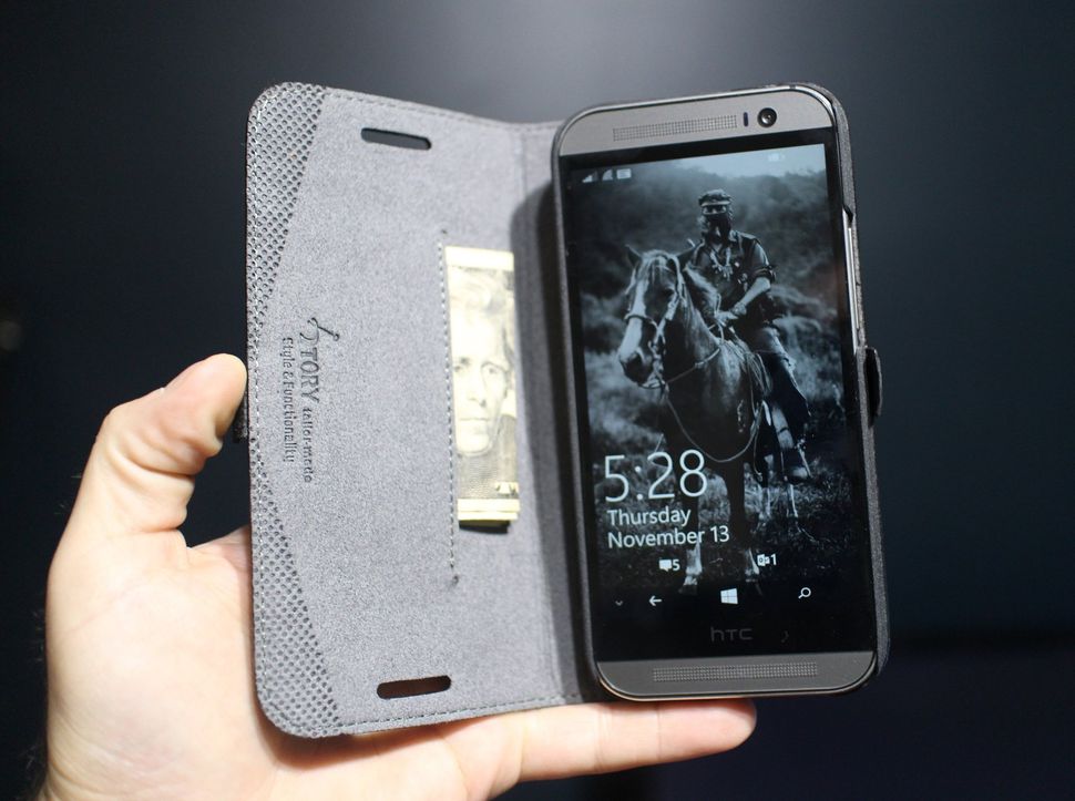 Review - StoryLeather Side Flip Stand case for HTC One for Windows ...