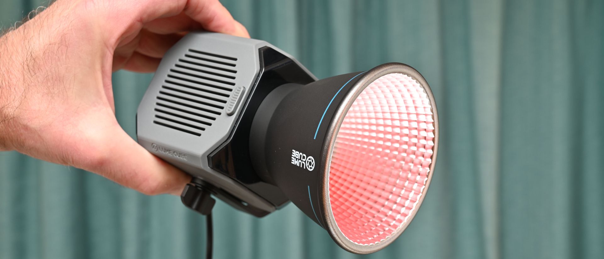 Lume Cube XL review: app-Controlled 60W RGB Mini COB LED Light ...