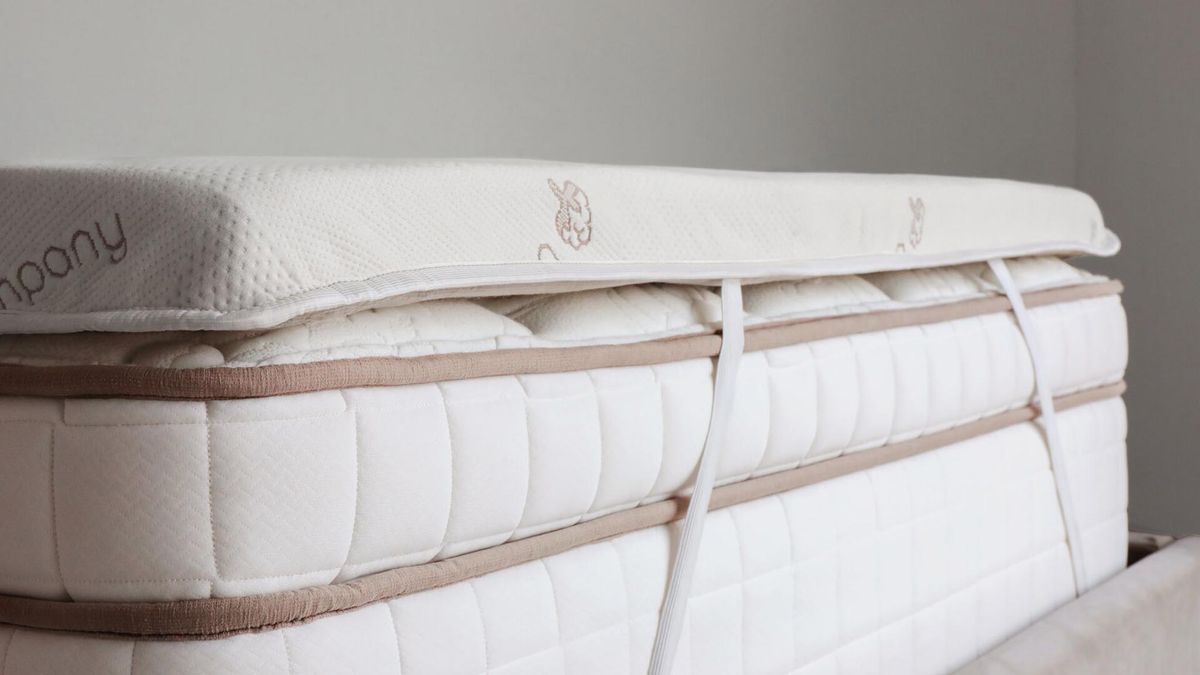 Best Bed Toppers 2022 | Top Ten Reviews