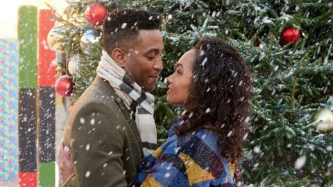 Hallmark Producers Reveal Secrets About Filming Christmas Movies ...