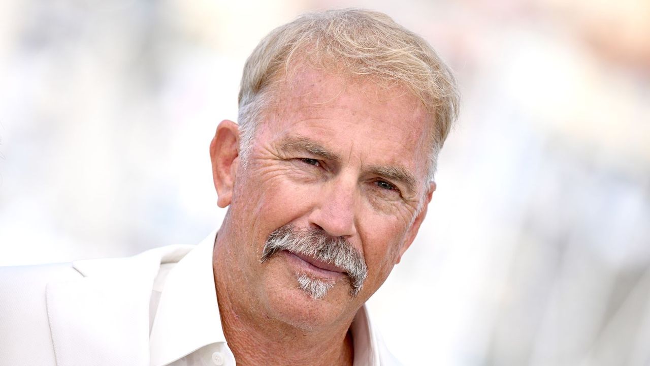 5 white and blue kitchens that prove it's a timeless pairing | Homes ...