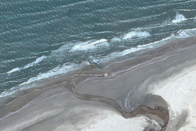 Mayday! 22 mysterious shipwrecks you can see on Google Earth | Live Science