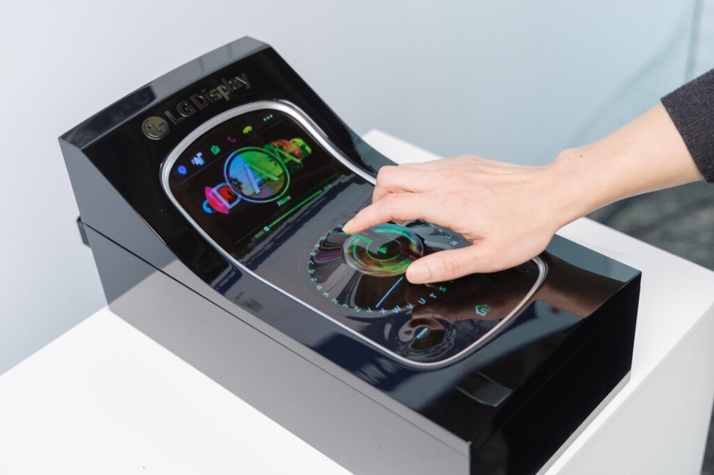 LG's new stretchable display can grow by 50%, bendy panels can be ...
