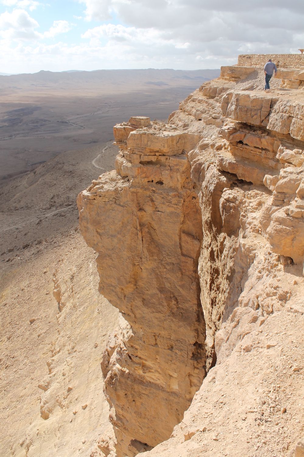 These Rocks Look Like They Could Topple at Any Moment. They Hold 1,000 ...