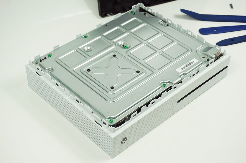 How to open an Xbox One S console for repair | Windows Central