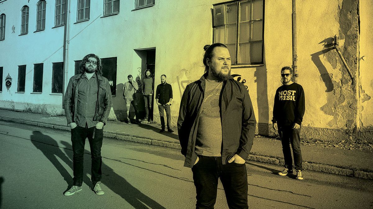 Join Rikard Sjoblom's Gungfly as they head to the heart of the solar ...