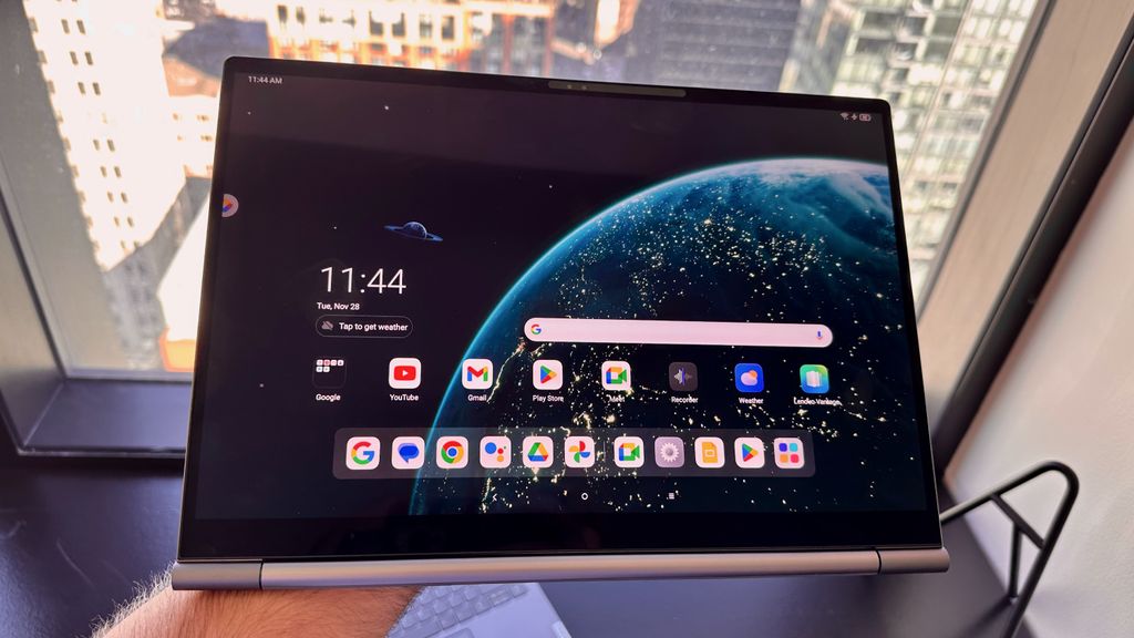 Lenovo combined a Windows laptop and Android tablet into one epic ...