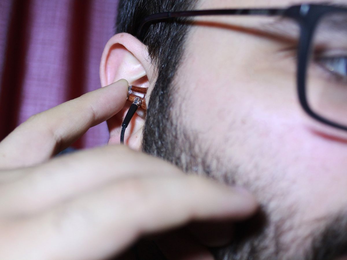 DIY: Make Your Earbuds Fit Perfectly with Sugru | iMore