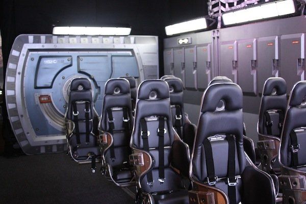 Ender's Game Comic-Con Fan Experience Displays Futuristic Sets, Flash ...