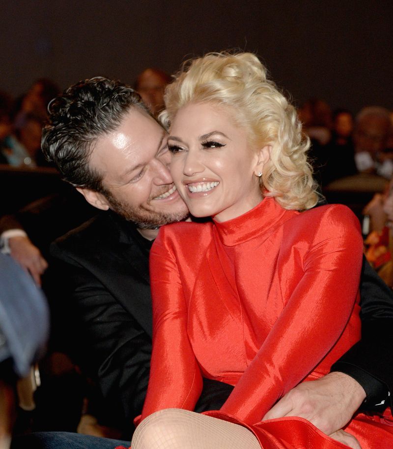 47 Celebrity PDA Photos - Famous Couples Kissing | Marie Claire