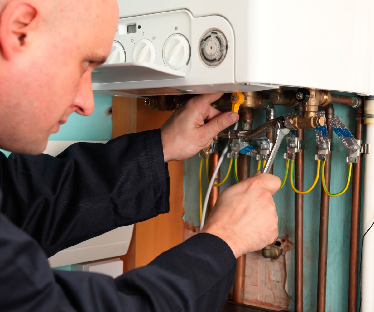 7 signs your boiler is about to break down | Homebuilding