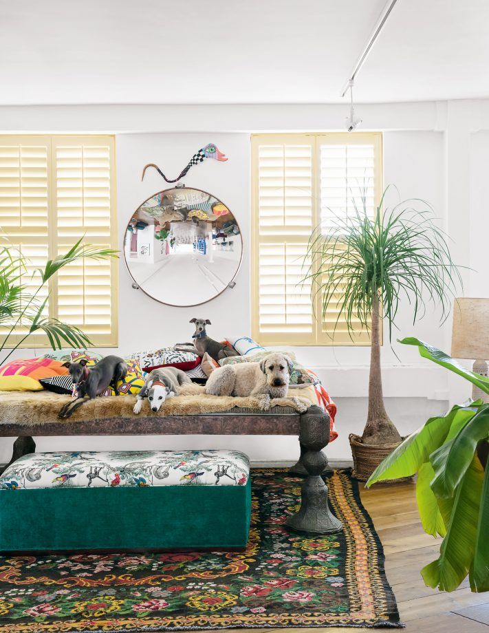 The 7 Best Ottomans to Incorporate Into Your Home Decor