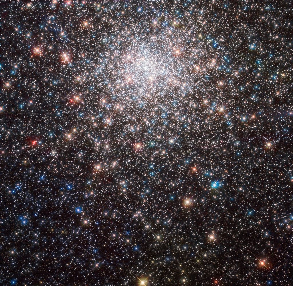 Hubble Telescope Reveals What 200 Billion Stars Look Like (Photos) | Space
