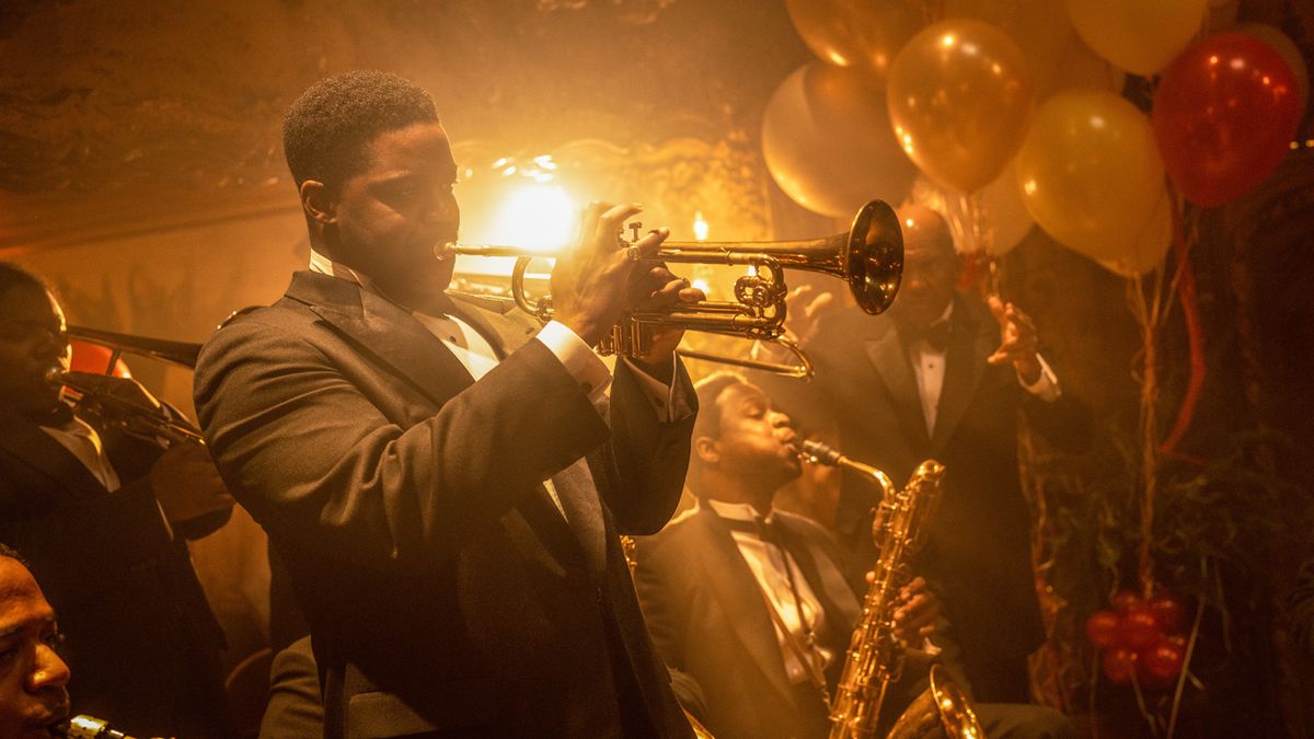 Margot Robbie wants to fight a snake in wild and lust-filled first ...