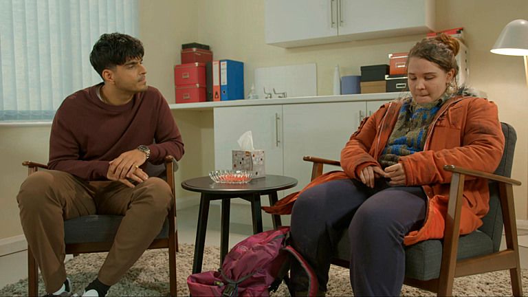 Doctors spoilers: Dr Graham Elton joins The Mill! | What to Watch