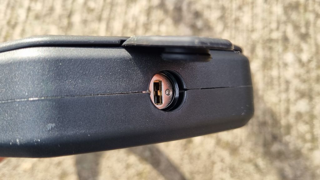 Hiplok DX review: Wearable D-lock with top-tier security credentials ...