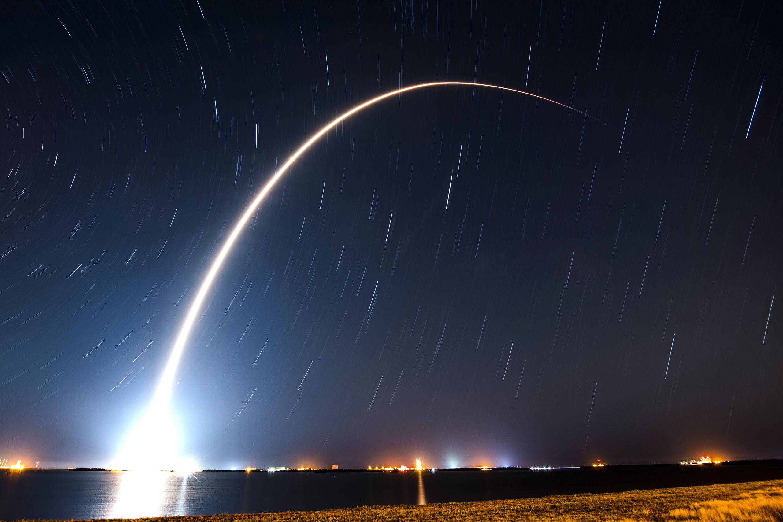 SpaceX rocket launch lights up predawn sky over Florida | photos | Space