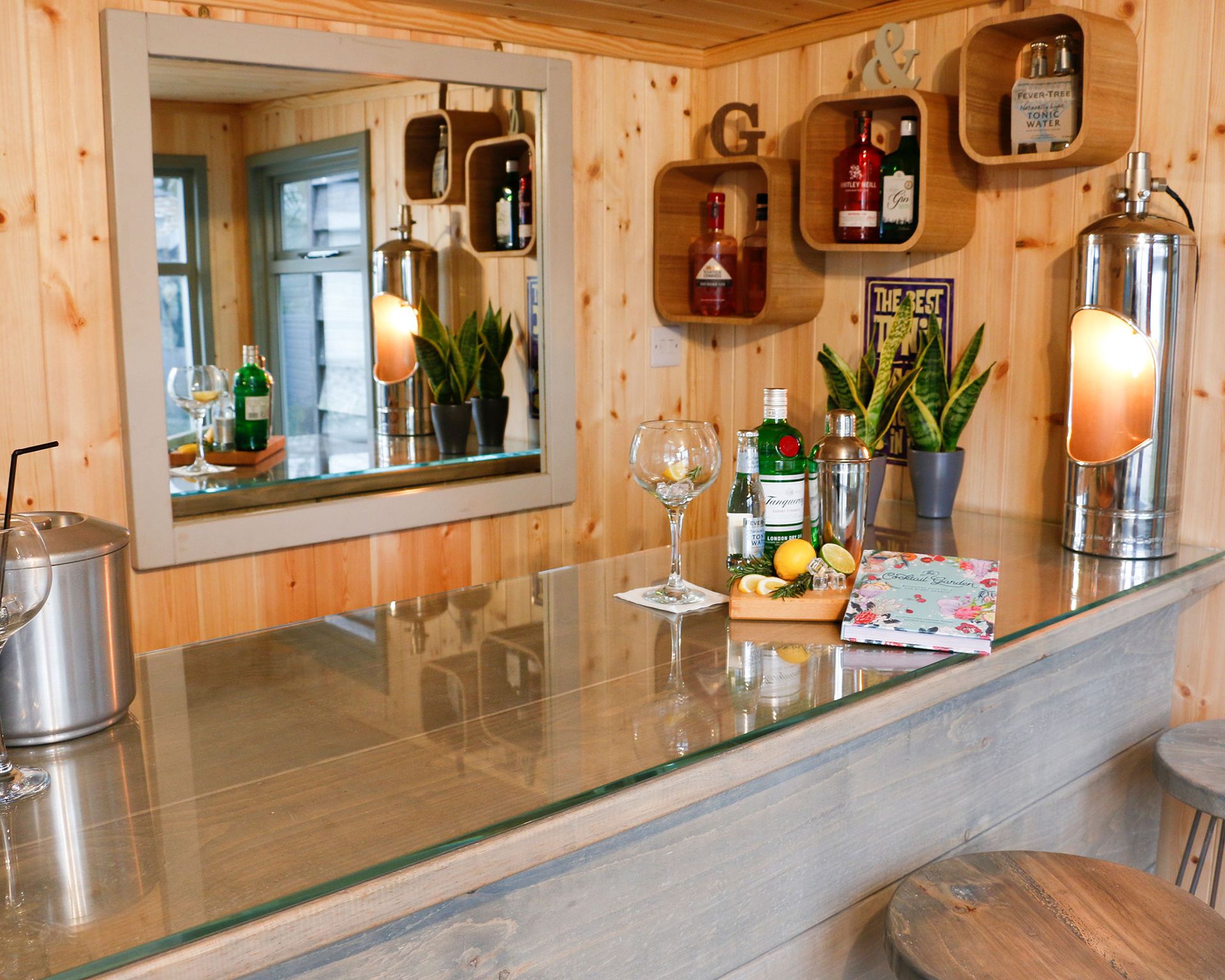 Shed bar ideas: 12 ways to enjoy alfresco drinks at home | Gardeningetc