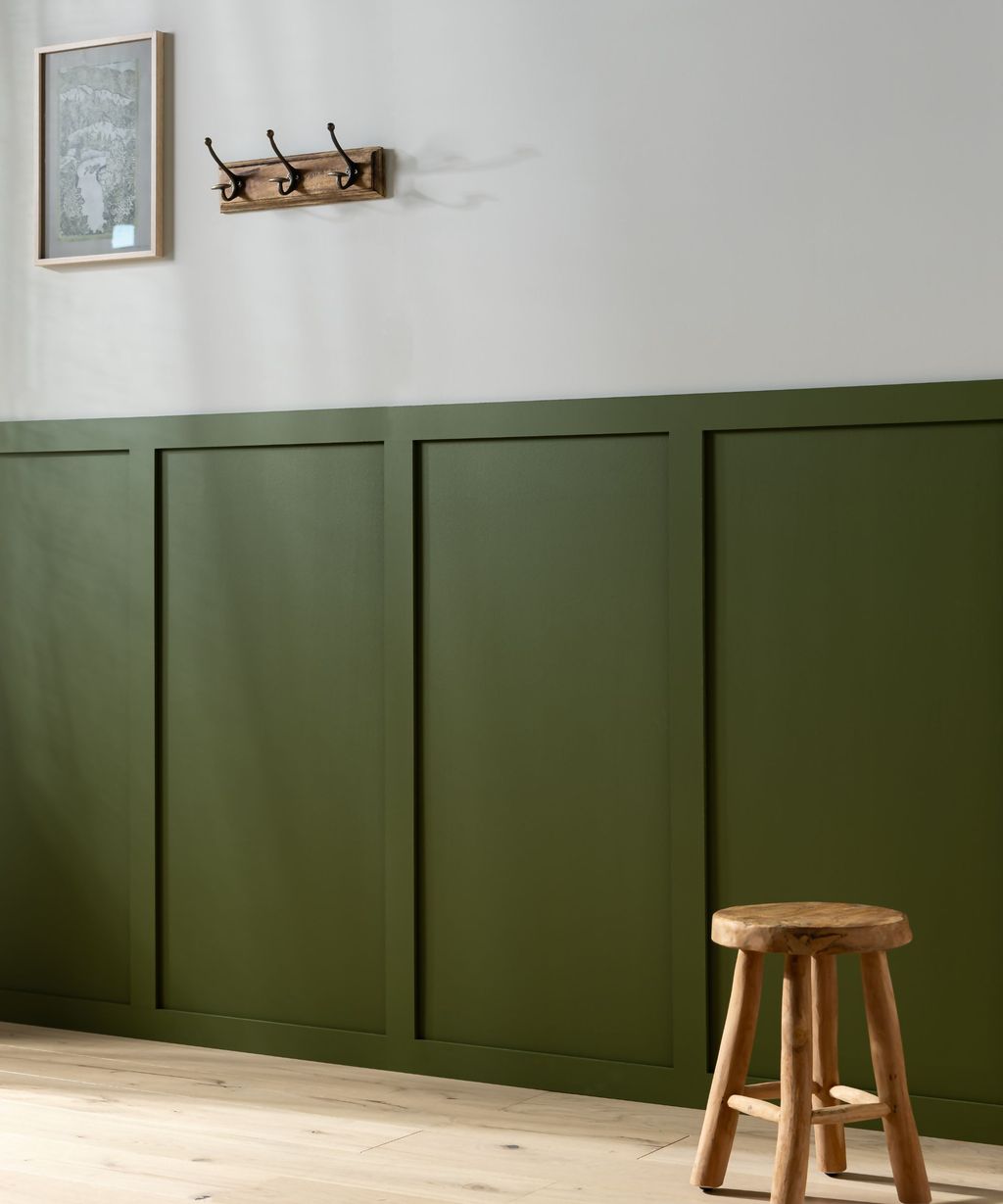 24 hallway panelling ideas to upgrade your hallway walls | Homebuilding