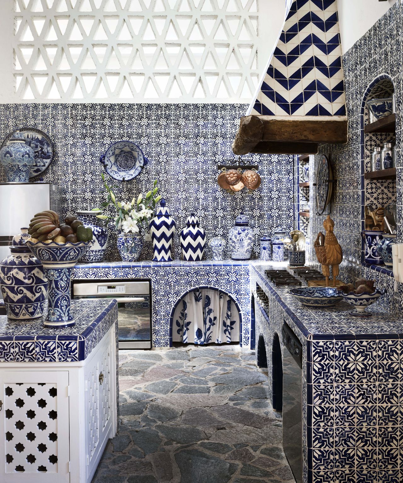 Cluttercore: 2021's unconventional new interiors trend | Homes and Gardens