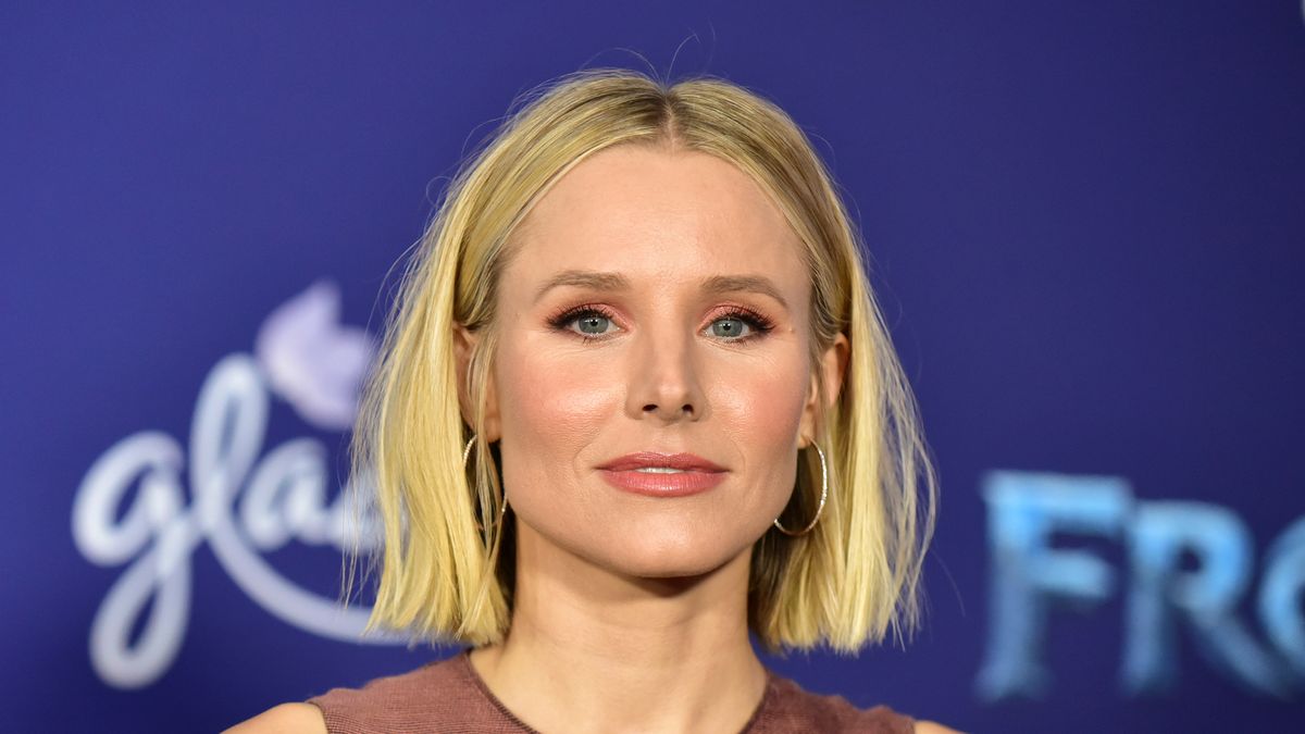 Kristen Bell just shared the ultimate red lipstick selfie – here's ...