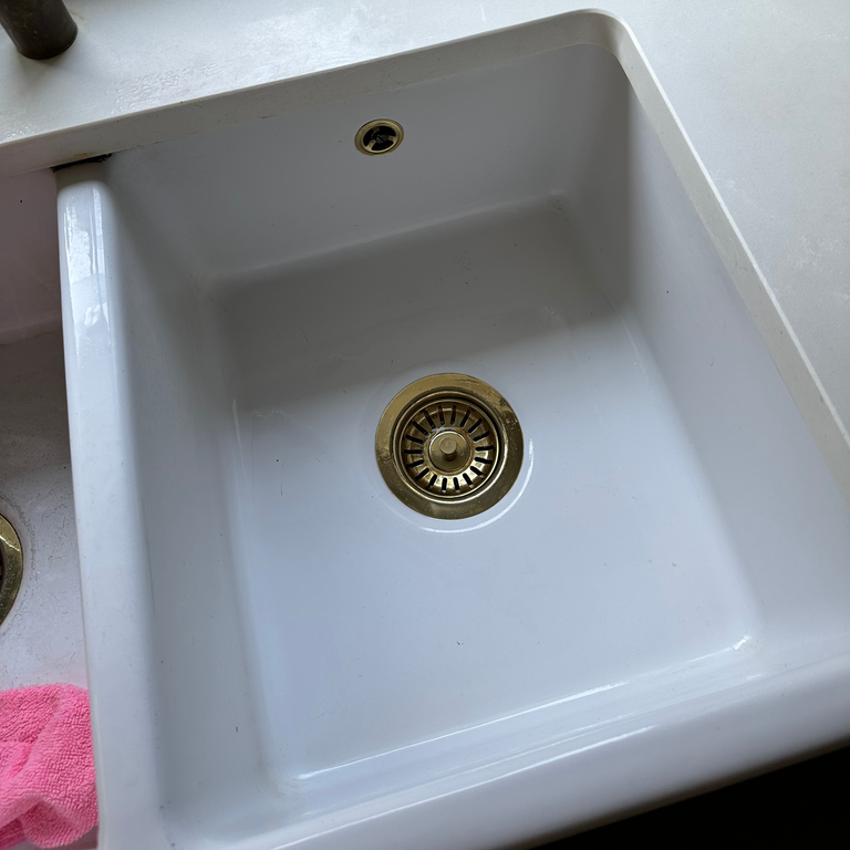 The cleaning product editors swear by for a sparkling sink | Ideal Home