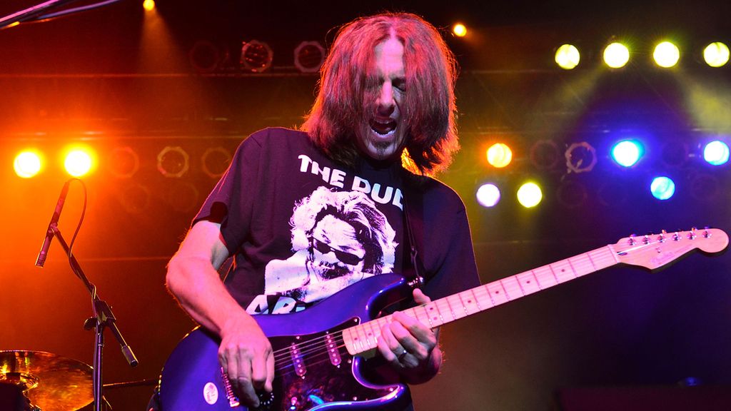 King’s X guitarist Ty Tabor on designing his guitar tone around a pick ...