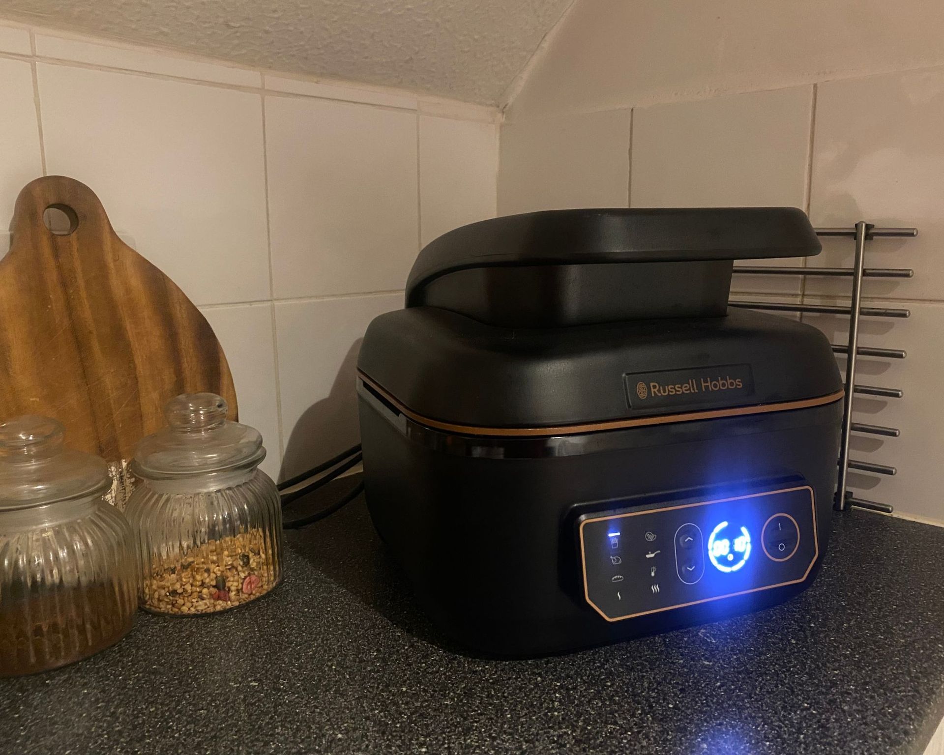 Russell Hobbs SatisFry Air & Grill Multi Cooker review | Real Homes