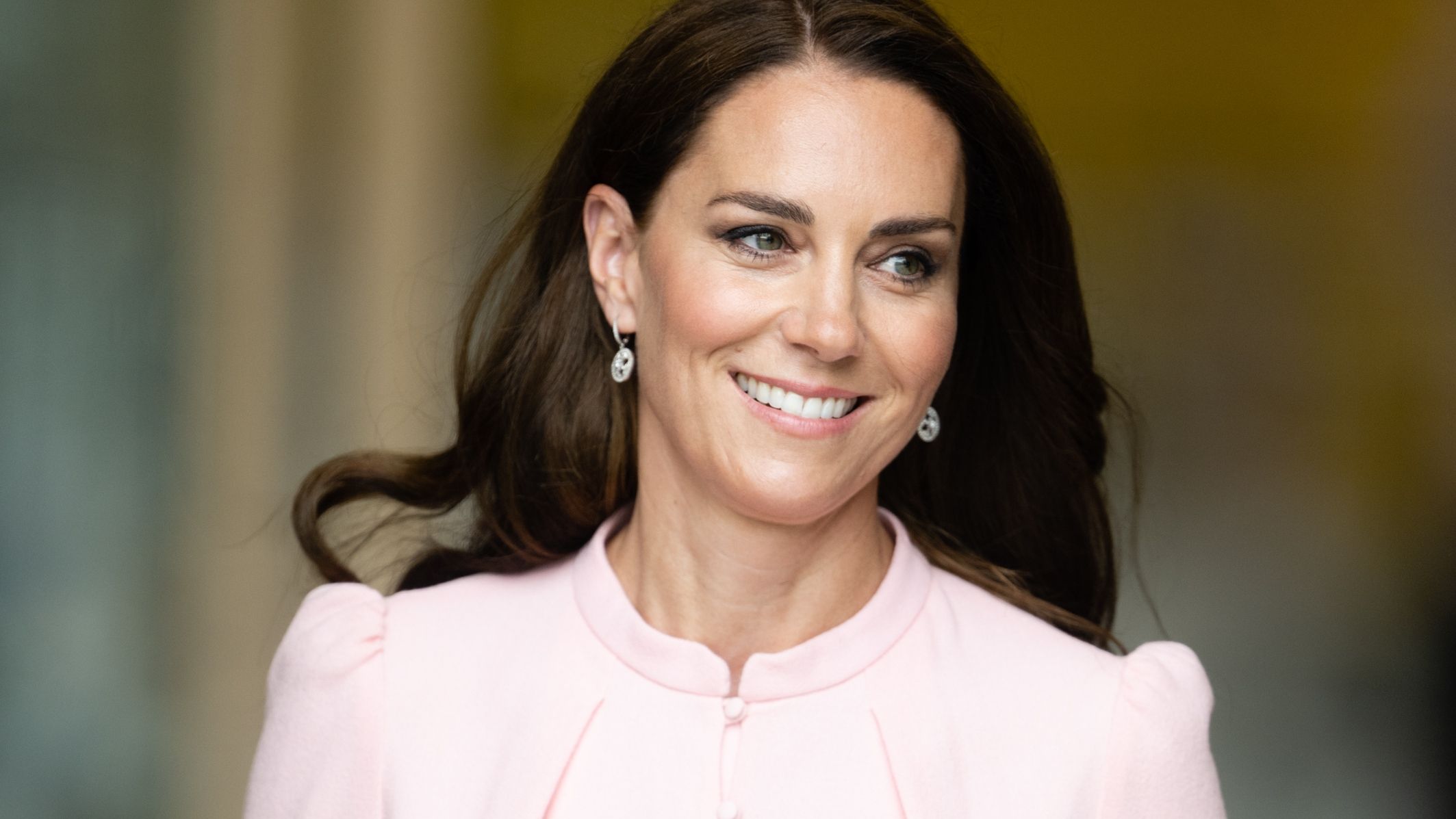 Remember Kate Middleton's raspberry pink knit and coat? | Woman & Home