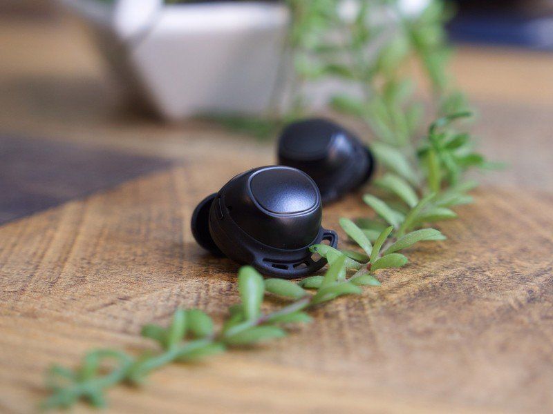 Mpow M30 review: When $35 earbuds are this good, why spend more ...