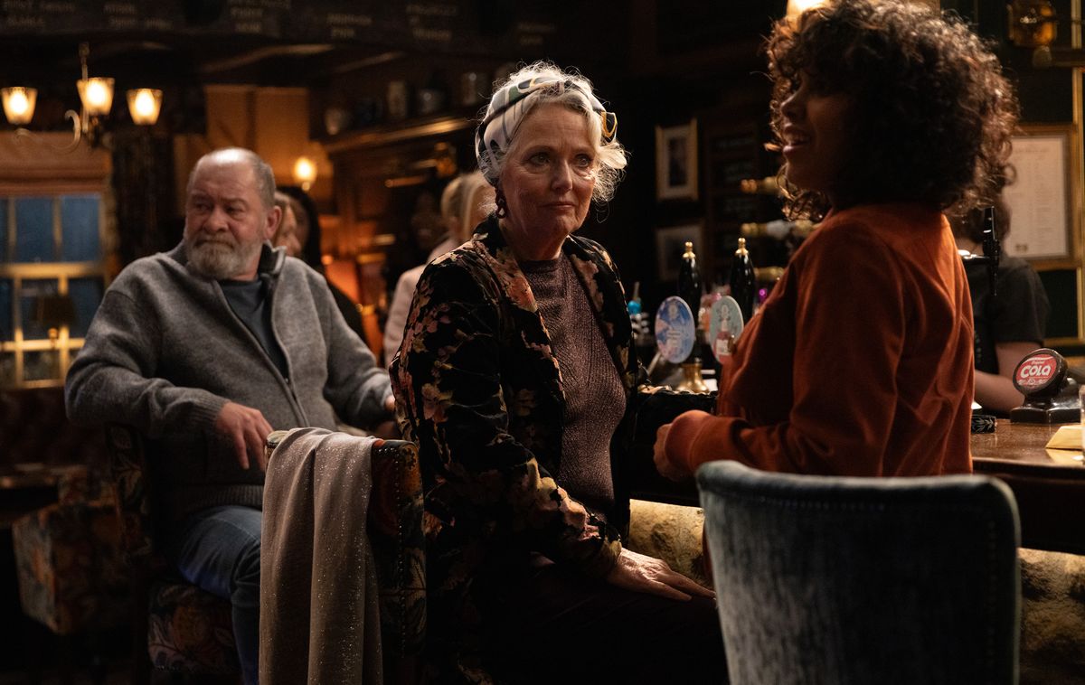 Emmerdale spoilers: Vanessa Woodfield seduces Suzy Merton! | What to Watch