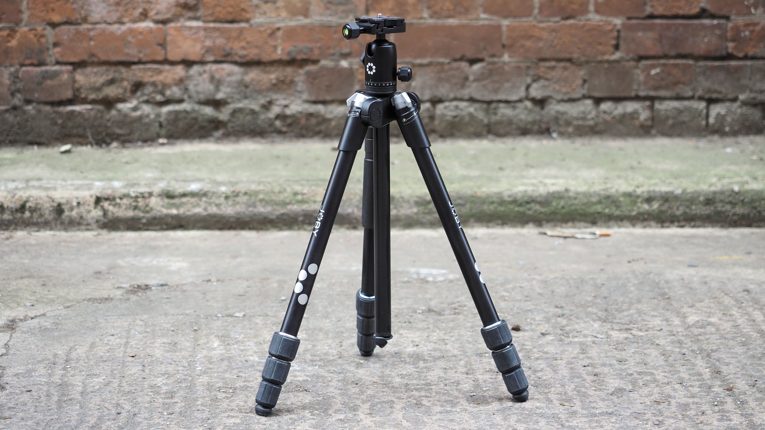 Meet the Joby RangePod Smart – Joby's first full-size vlogging tripod ...