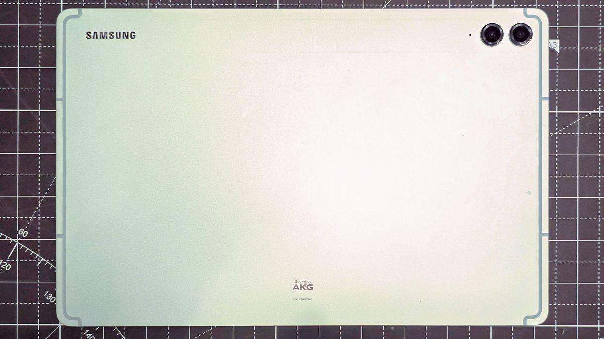 Samsung Galaxy Tab S9 FE Plus review: this anti-iPad Air is super-slick ...