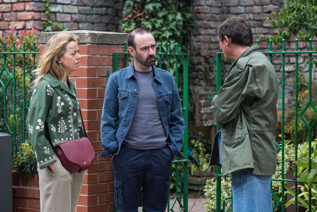 Coronation Street spoilers: Jenny Connor kisses Stephen! | What to Watch